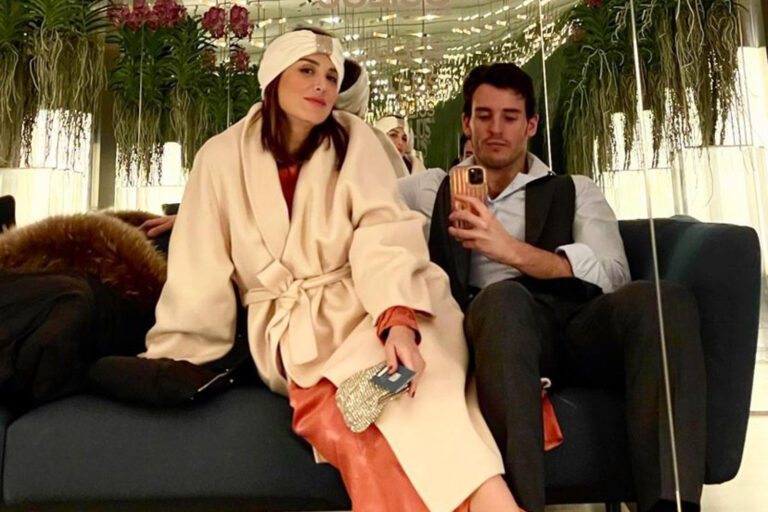 Tamara Falcó enseña su cuerpo en la playa de Lanzarote