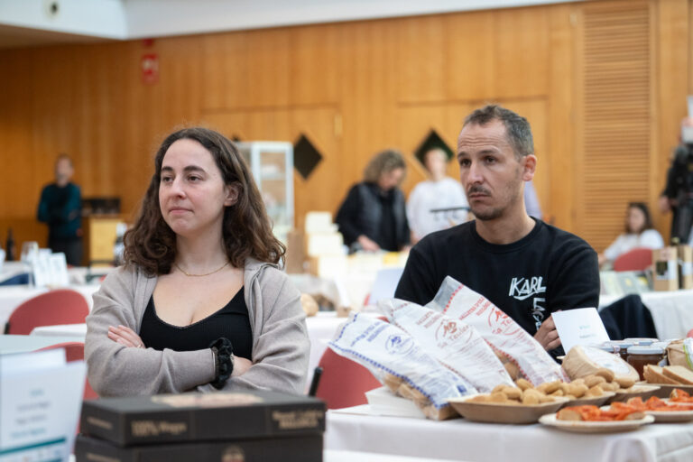 El turismo sostenible como clave: FEHM conecta a productores locales ...